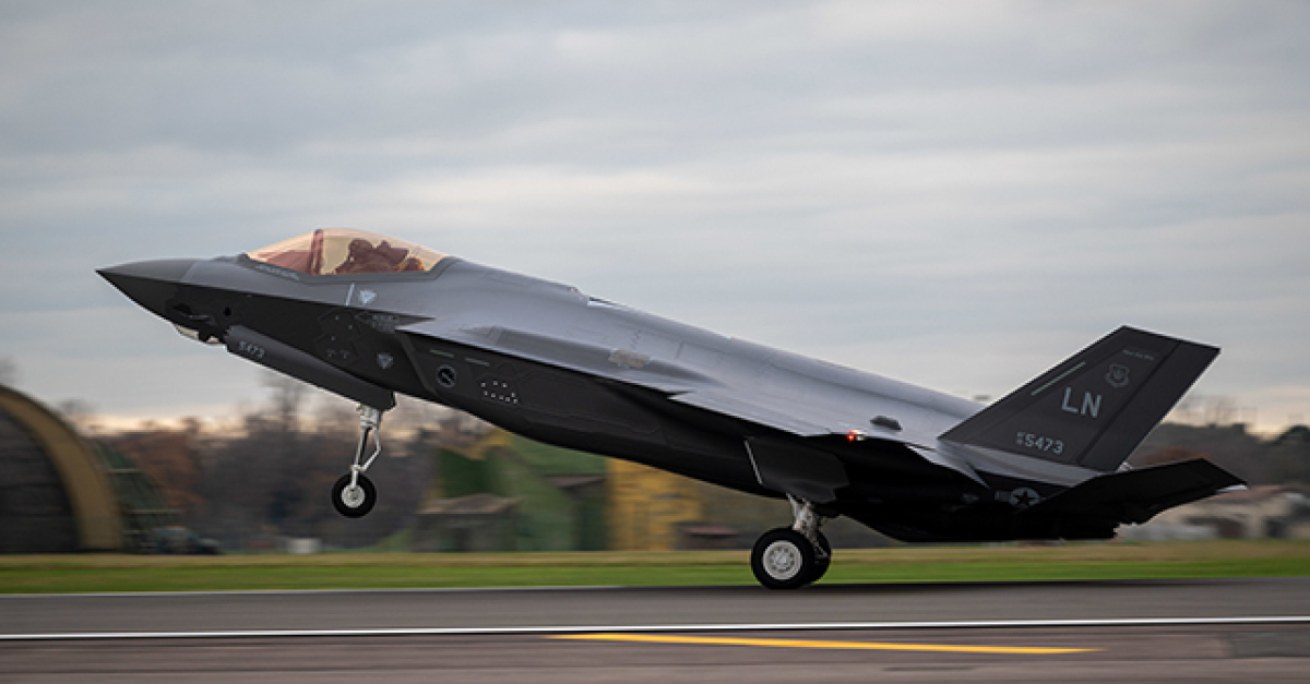 Arrival of first US F-35 aircraft marks major milestone for DIO ...